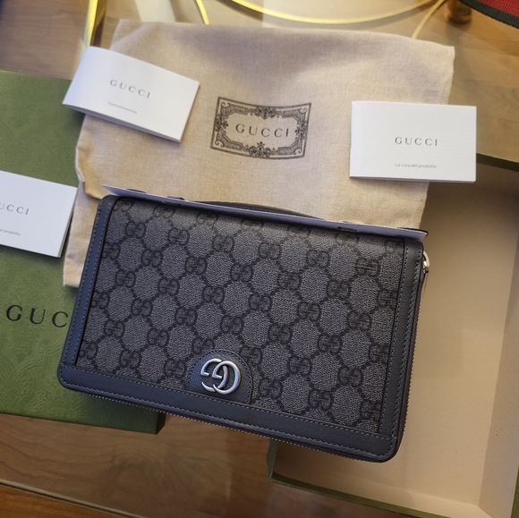 Gucci | Bags | Authentic Gucci Gg Travel Case | Poshmark